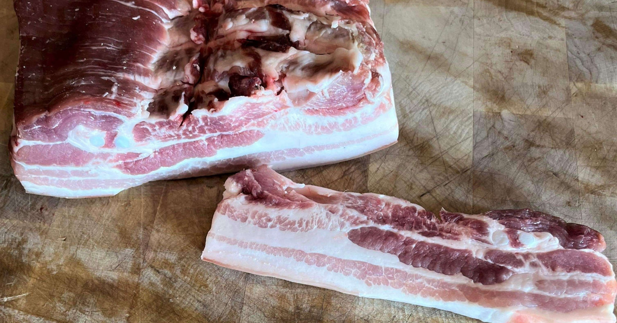 Tranche de lard frais de porc fermier d'Auvergne x10