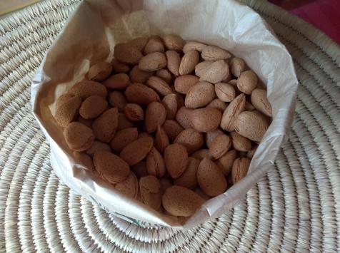Amandes Françaises En Coque 1kg
