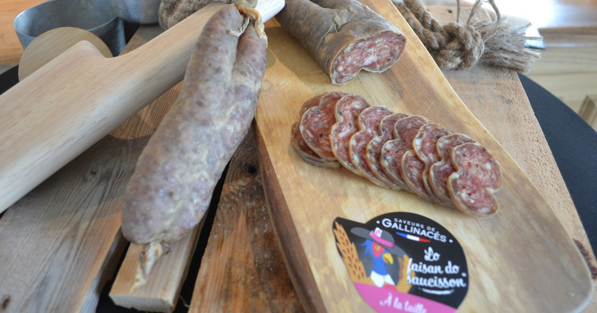 Saucisson A LA TAILLE (délices asiatiques) 150g