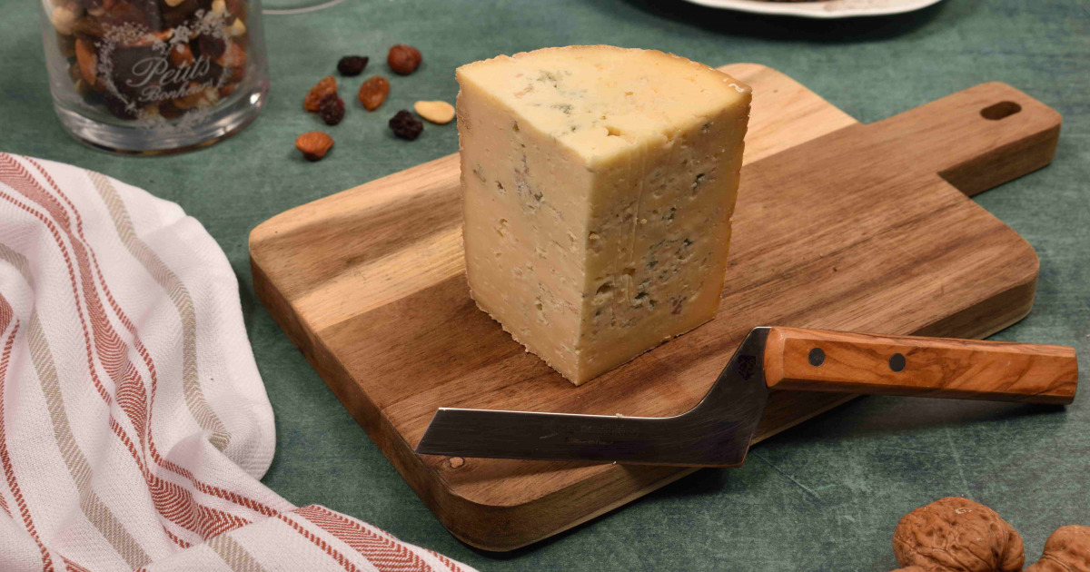 Fourme de Montbrison AOP Entière - 2,400kg