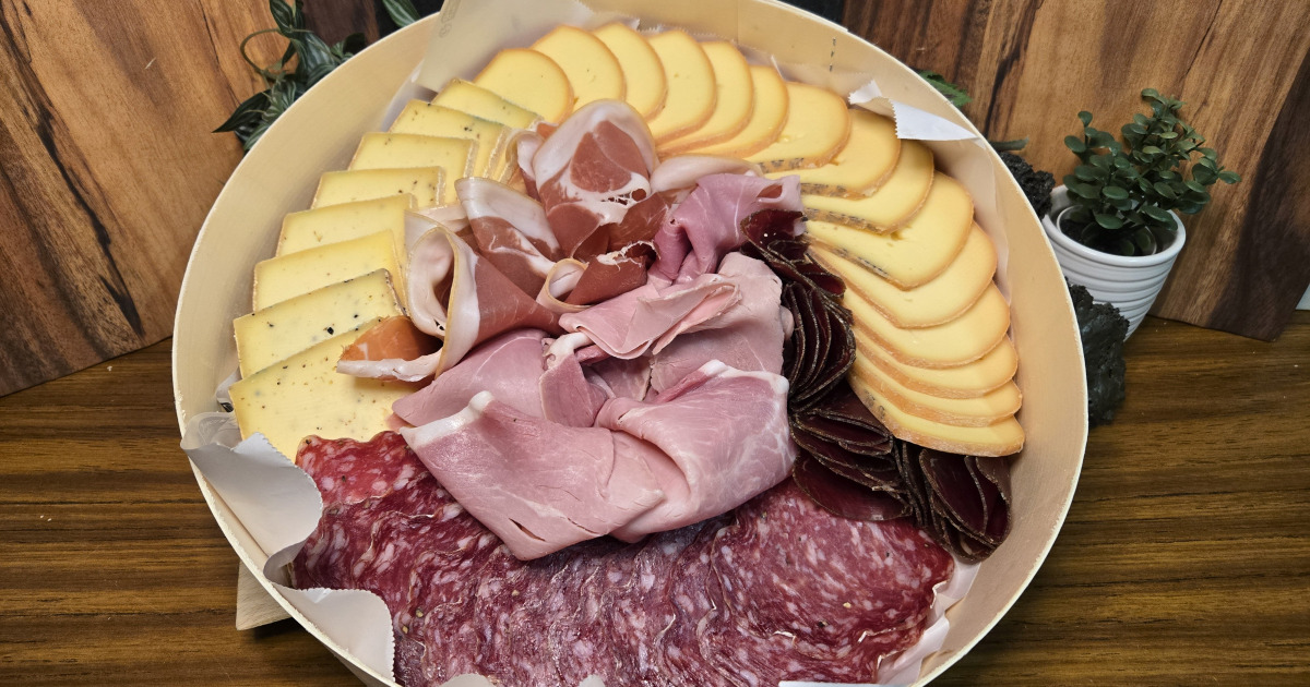 Raclette Truffe, Nature & Charcuterie : Le Plateau Complet Parfait pour ...